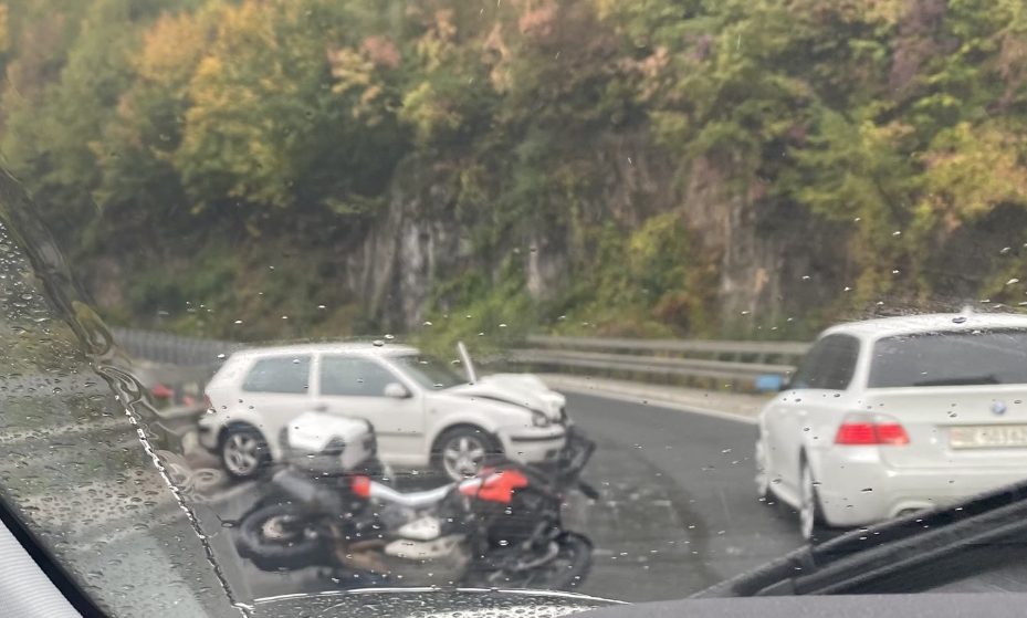 ФОТО Тешка сообраќајка утрово на патниот правец Скопје Охрид