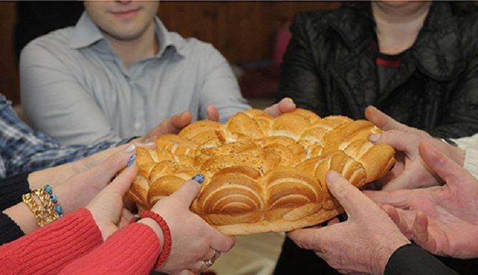 Ни доаѓаат Стара Нова година и Василица- еве што треба да направите
